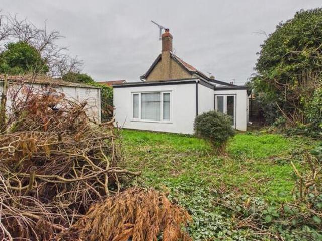 2 Bedroom House Suffolk Suffolk 101856002