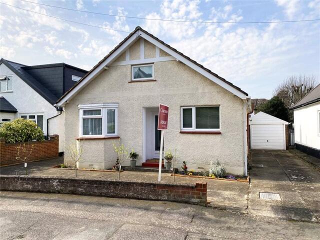 2 Bedroom House Surrey Surrey 101168496
