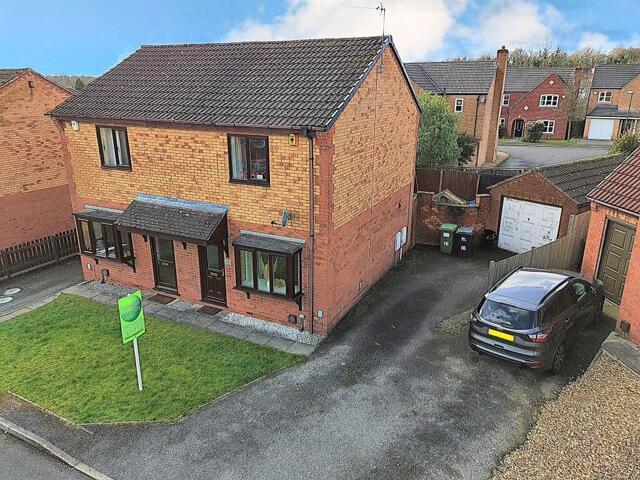 2 Bedroom House Swanwick Swanwick 99523946