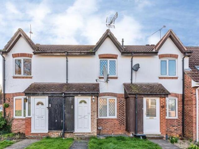 2 Bedroom House Swindon Wiltshire 101231662