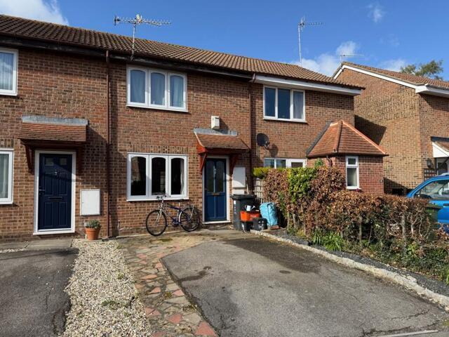 2 Bedroom House Swindon Wiltshire LS101025846
