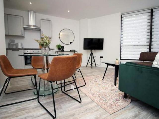 2 Bedroom House Swindon Swindon LS75656609