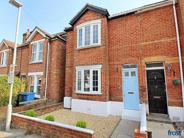 2 Bedroom House Poole Poole 99608088