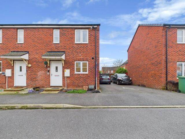 2 Bedroom House Peterborough Peterborough 99237350