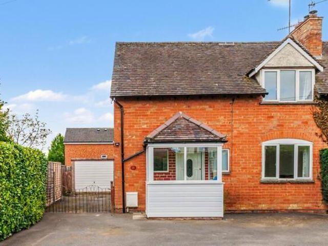 2 Bedroom House Pershore Worcestershire 101777645