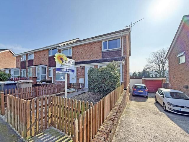 2 Bedroom House Plymouth Devon LS99986406