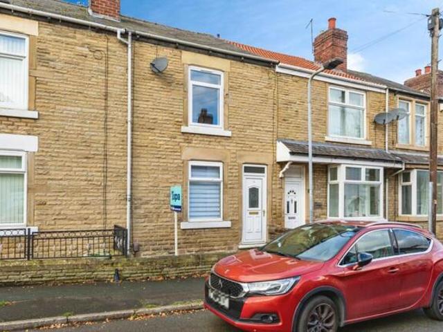 2 Bedroom House Rotherham Barnsley LS99986135
