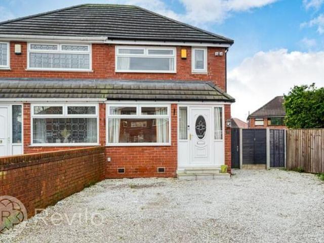 2 Bedroom House Rochdale Rochdale 98687600