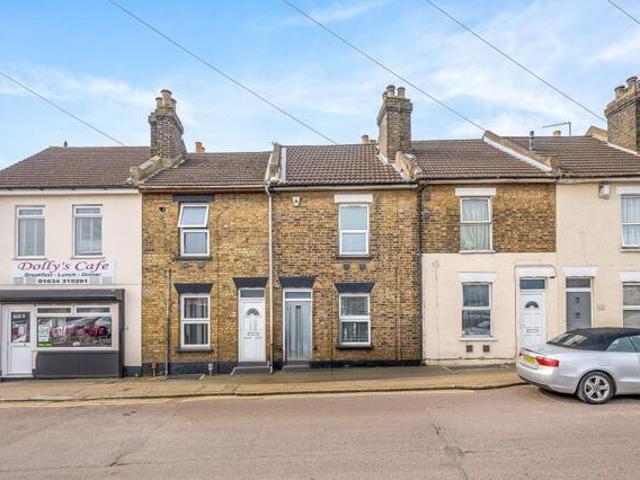 2 Bedroom House Rochester Medway 101892161