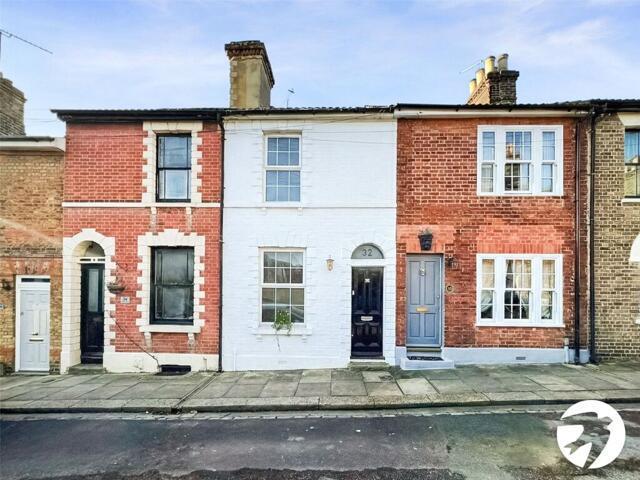 2 Bedroom House Rochester Medway LS99773796
