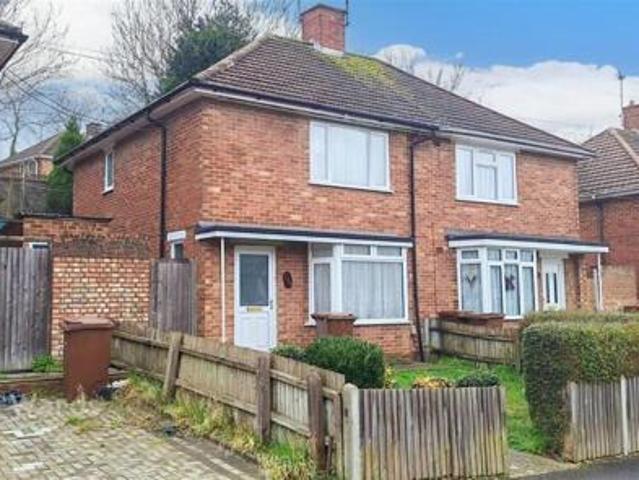 2 Bedroom House Rochester Kent 101777684