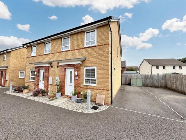 2 Bedroom House Rogerstone Rogerstone LS100058170