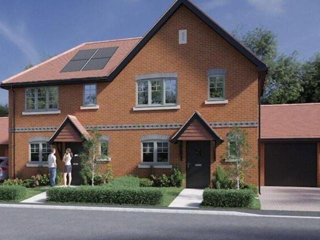 2 Bedroom House Reading West Berkshire 98687848