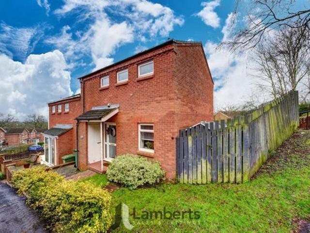 2 Bedroom House Redditch Worcestershire 98649407