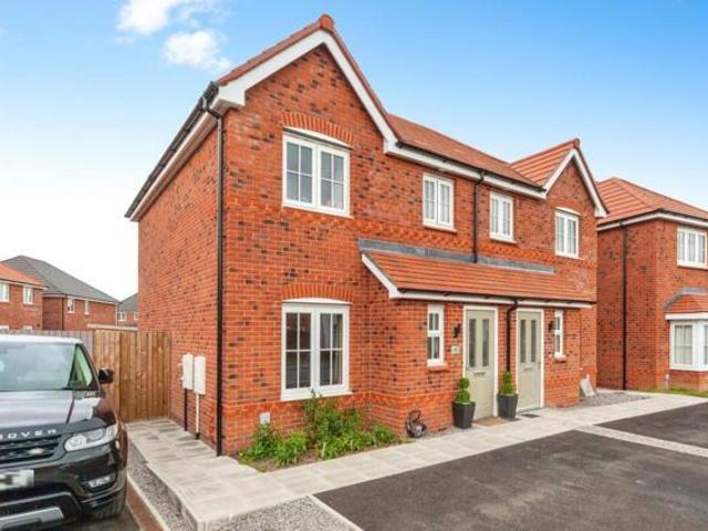 2 Bedroom House Rhyl Denbighshire 99523434