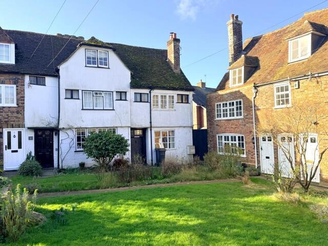 2 Bedroom House Rye East Sussex LS99840044