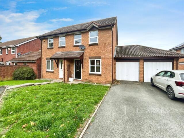 2 Bedroom House Worcester Worcestershire LS99571878