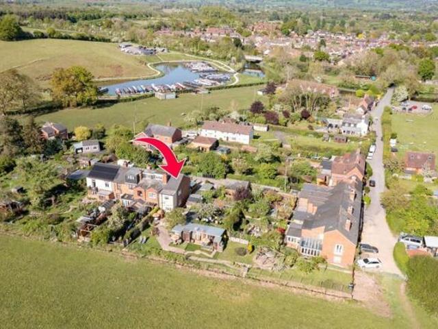 2 Bedroom House Worcestershire Worcestershire 98477156