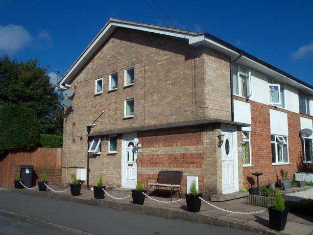 2 Bedroom House Water Orton West Midlands 103215878