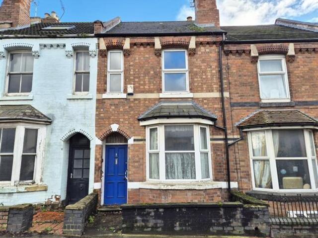 2 Bedroom House Warwick Warwickshire LS99895430