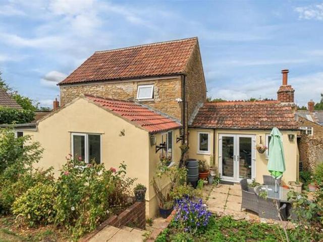 2 Bedroom House West Coker West Coker 99895647