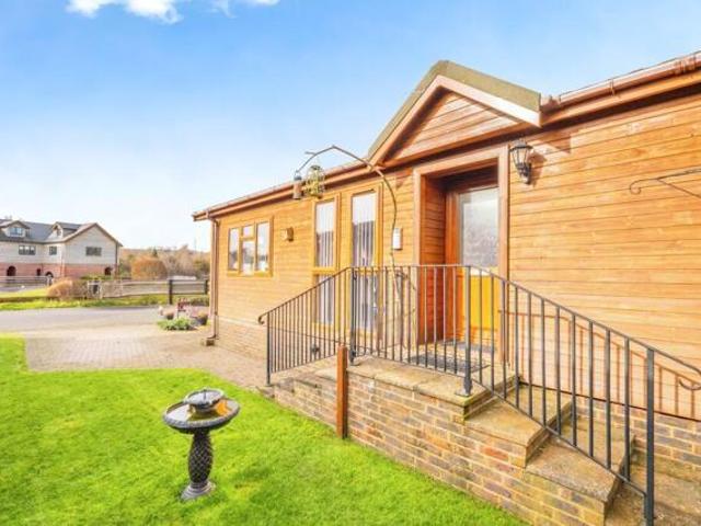 2 Bedroom House West Sussex West Sussex 98612653