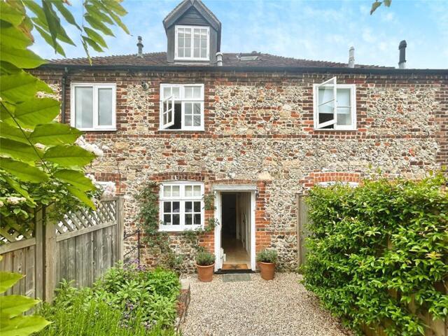 2 Bedroom House Westbourne Westbourne LS101675188