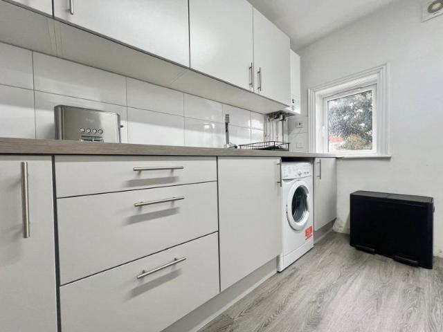 2 bedroom House with Garden in SE18