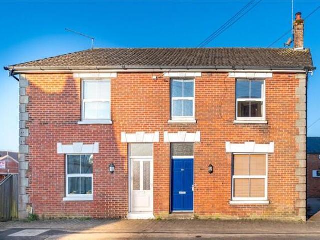 2 Bedroom House Wimborne Dorset LS100970879