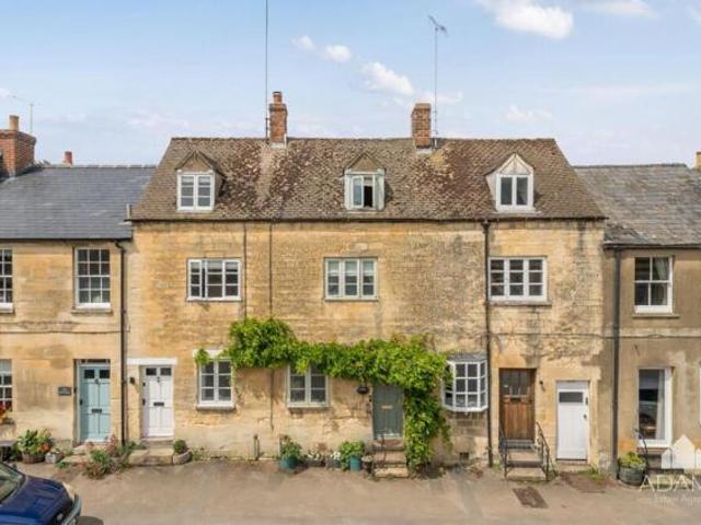2 Bedroom House Winchcombe Gloucestershire LS98503800