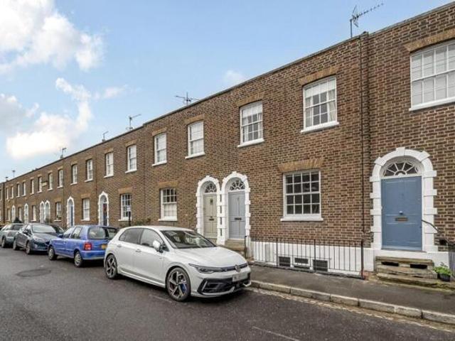 2 Bedroom House Windsor Windsor And Maidenhead 98929982