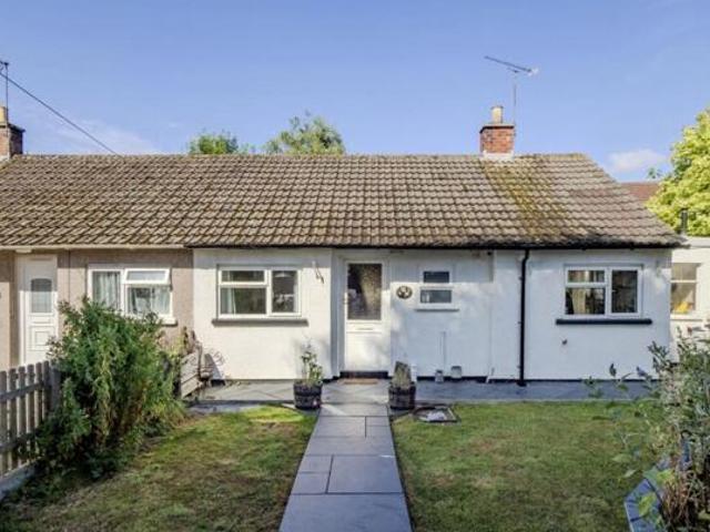 2 Bedroom House Wrington Bath And North East Somerset 99345220