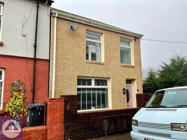 2 Bedroom House Wye Kent 100953578