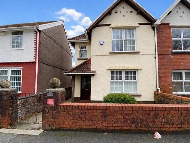 2 Bedroom House Wye Kent LS100649094