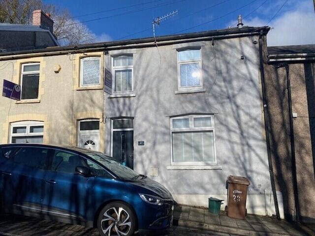2 Bedroom House Wye Kent LS101168230