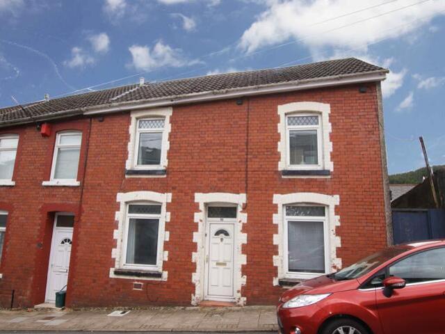 2 Bedroom House Wye Rhondda Cynon Taff 98766043