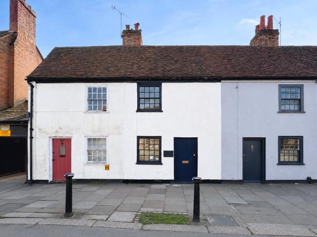 2 bedroom House to let Broad Street, Wokingham, Berkshire, RG40