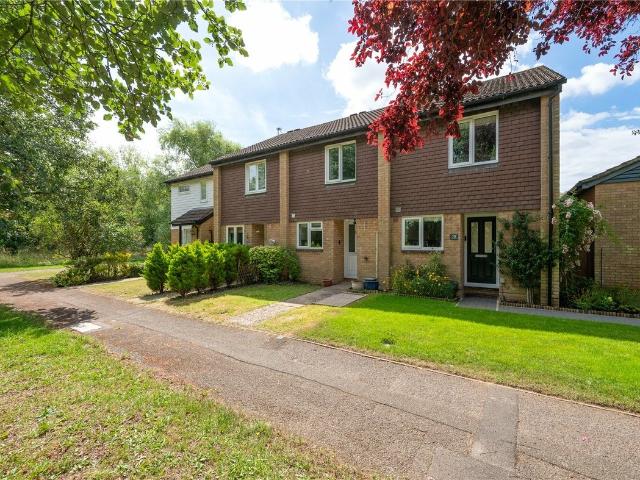2 Bedroom house to let in Richmond Walk, St. Albans, AL4