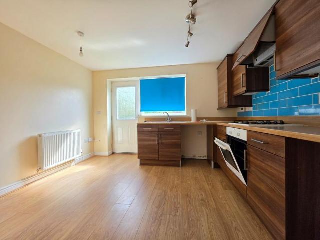 2 bedroom House To Let Total Size: 679 SQ FT