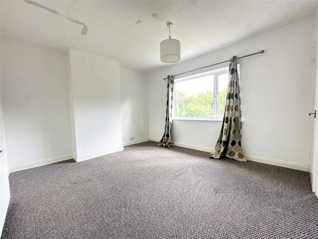 2 bedroom House To Let Total Size: 722 SQ FT