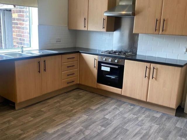 2 bedroom House To Let Total Size: 797 SQ FT