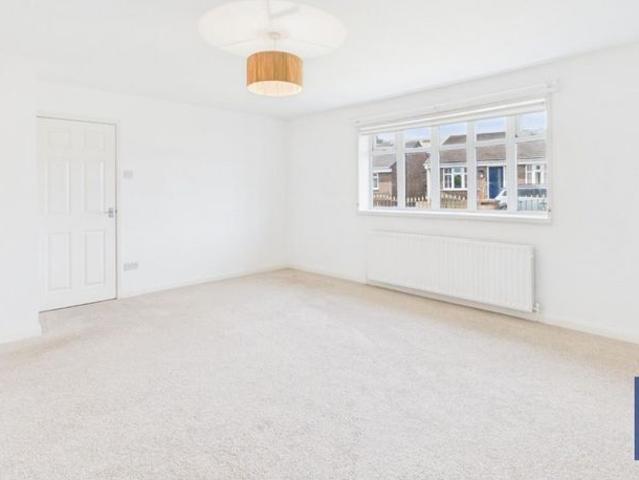 2 bedroom House To Let Total Size: 849 SQ FT