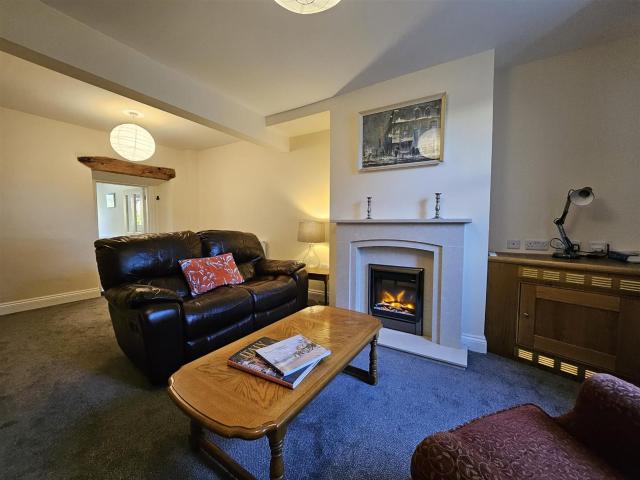 2 bedroom House to let