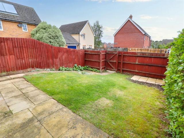 2 Bedroom House to let
