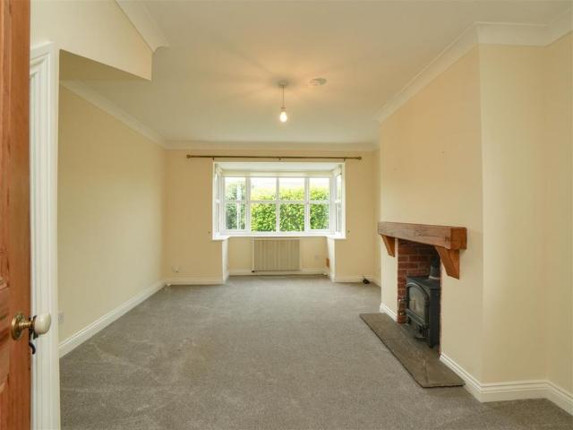 2 bedroom House To Let