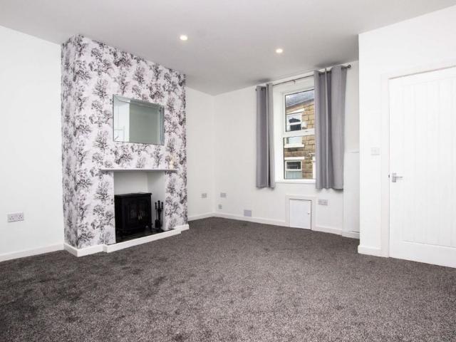 2 bedroom House To Let