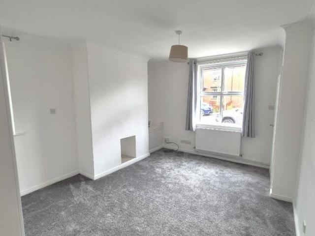 2 bedroom House To Let