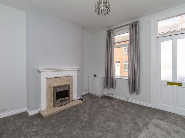 2 bedroom House To Let