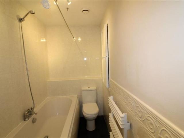 2 bedroom House To Let