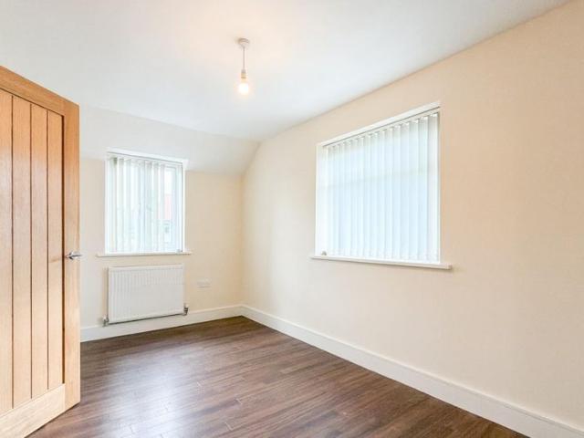 2 bedroom House To Let